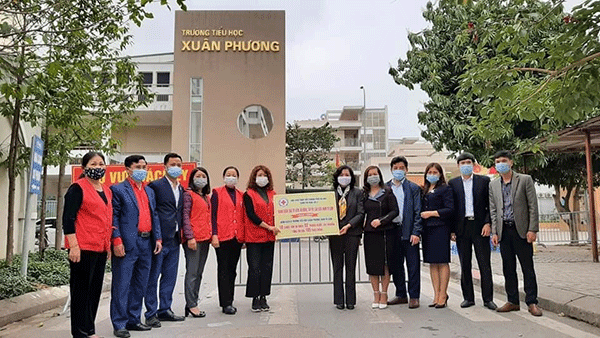 ha-noi-trao-tang-10-chiec-tivi-cho-diem-cach-ly-truong-tieu-hoc-xuan-phuong – HỘI CHỮ THẬP ĐỎ ...